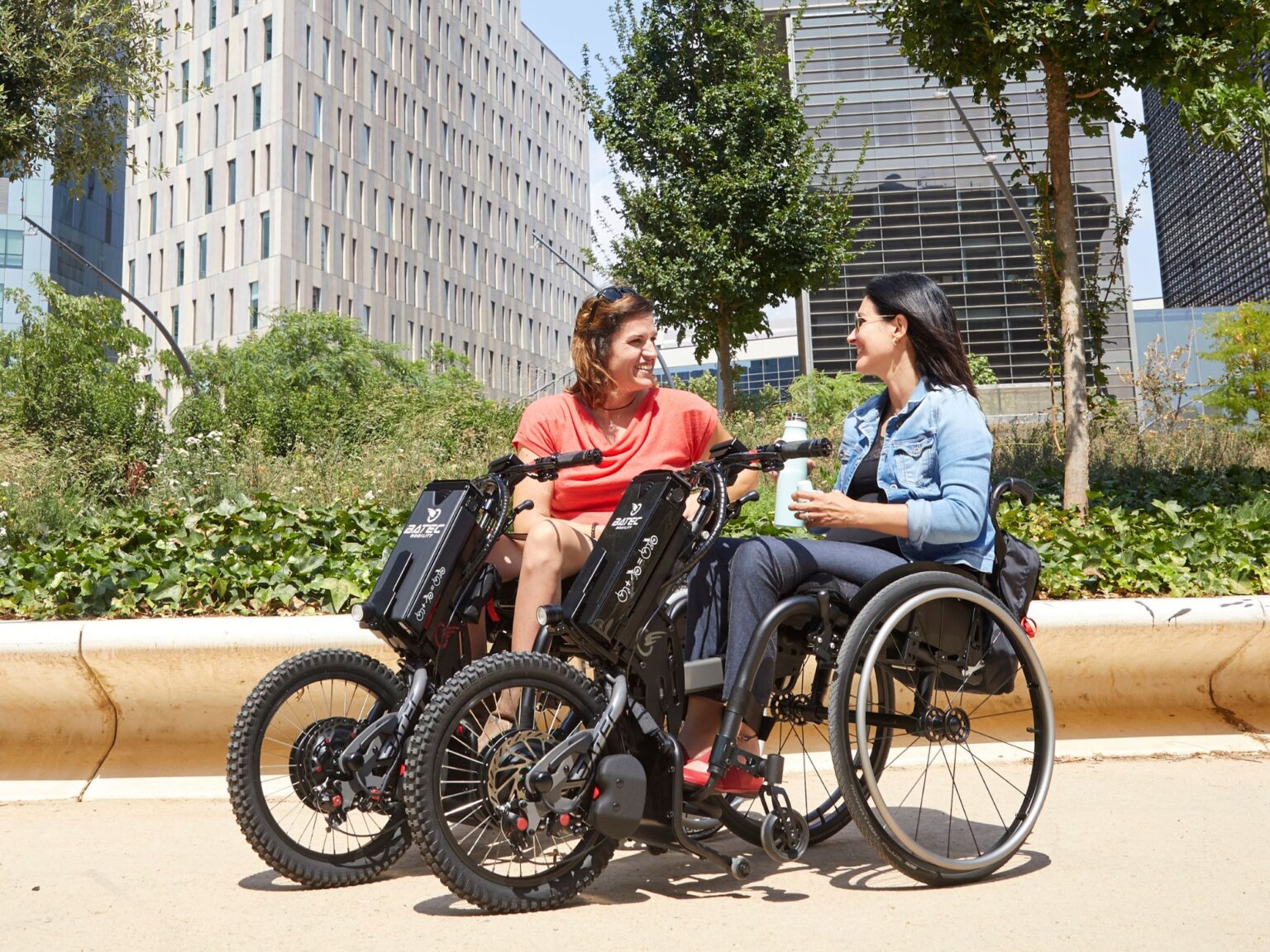 Ropa adaptada para personas con discapacidad - Batec Mobility